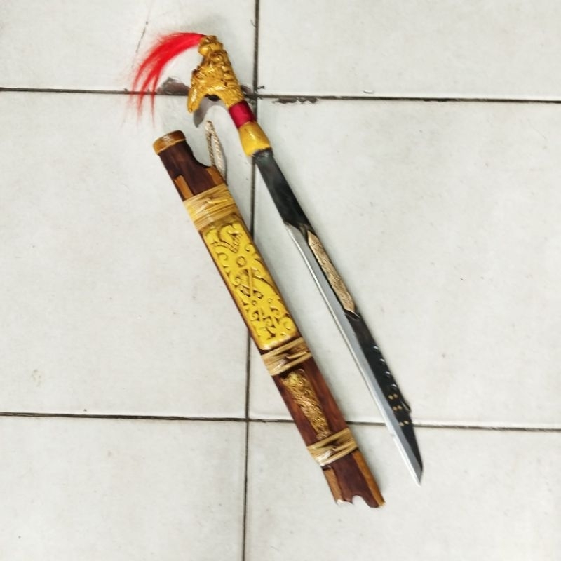 Jual MANDAU KHAS DAYAK KALIMANTAN MANDAU ETNIK DAYAK 65 CM | Shopee ...