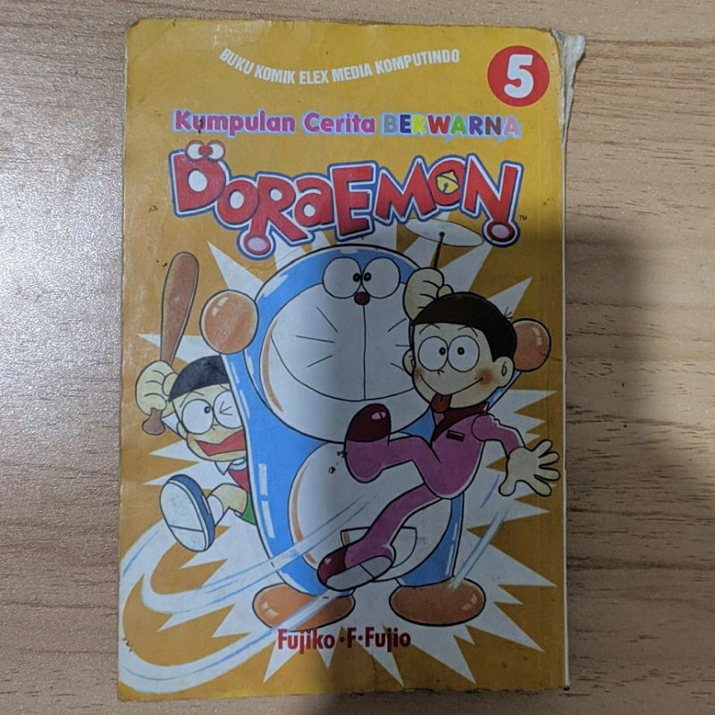Jual buku komik kumpulan cerita berwarna doraemon vol 5 fujiko f fujio | Shopee Indonesia