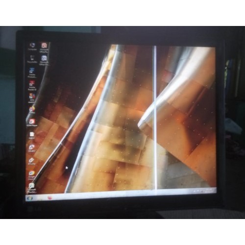 Jual monitor LG 16inch layar kotak minus bergaris | Shopee Indonesia