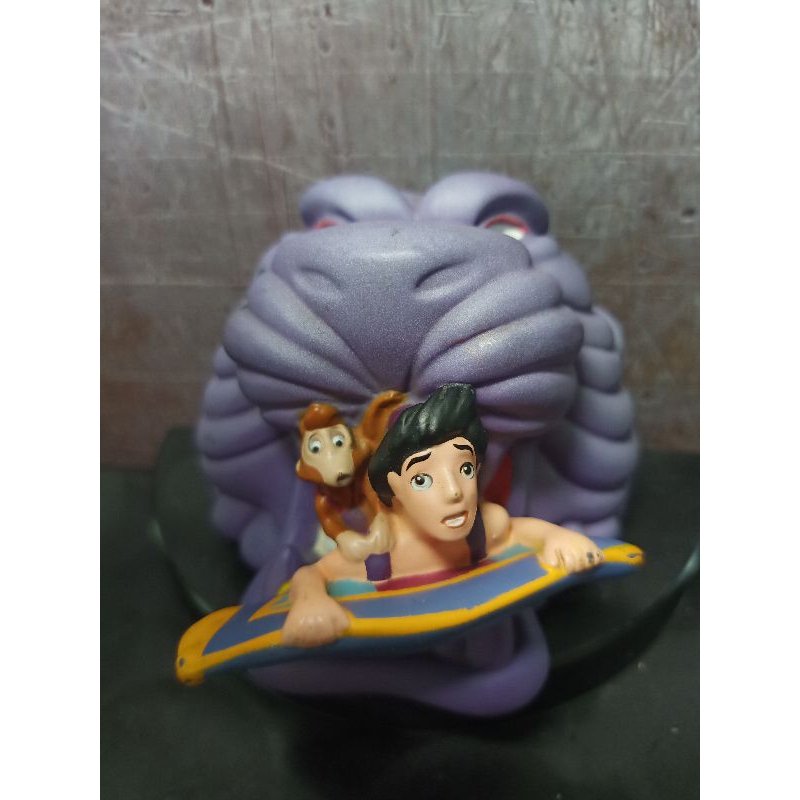 Jual Figure Disney Diorama Character Aladdin Escape From the Cave of ...