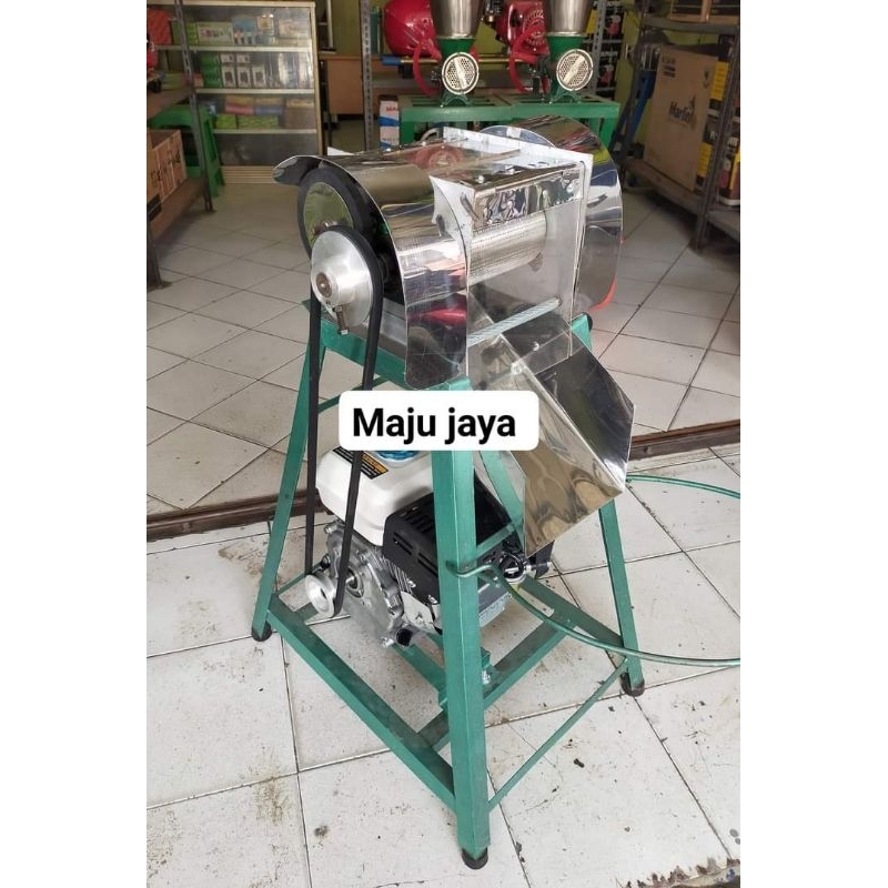 Jual mesin parut roll parut 4,5in mesin penggerak bensin daezen DZ 200 ...
