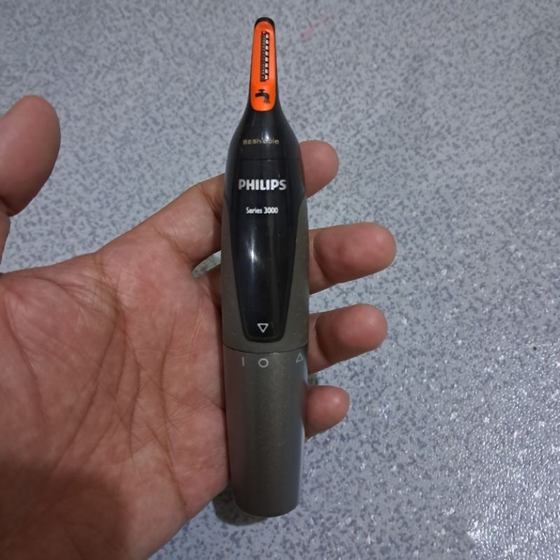 Jual Alat cukur trimmer bulu hidung original Philips | Shopee Indonesia