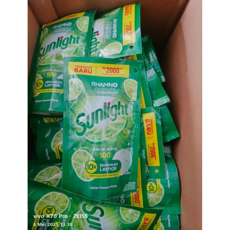 Jual Sunlight Cuci Piring Cair 2000 Rhamno Power Cairan Pencuci 92g ...