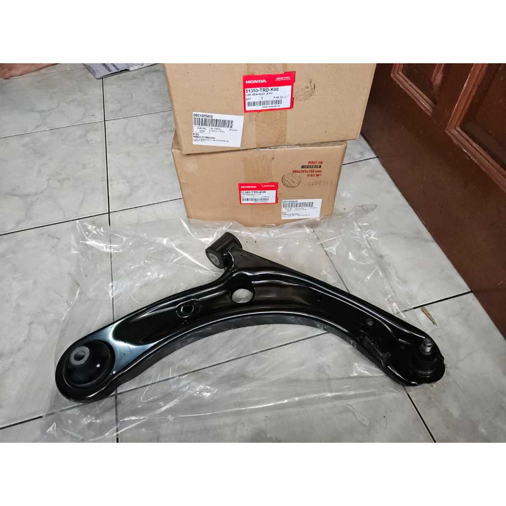 Jual lower arm depan mobilio 2014 2015 2016 2017 2018 2019 2020 2021 ...