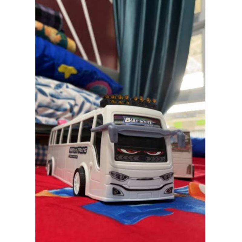 Jual miniatur bus bahan plastik keren | Shopee Indonesia