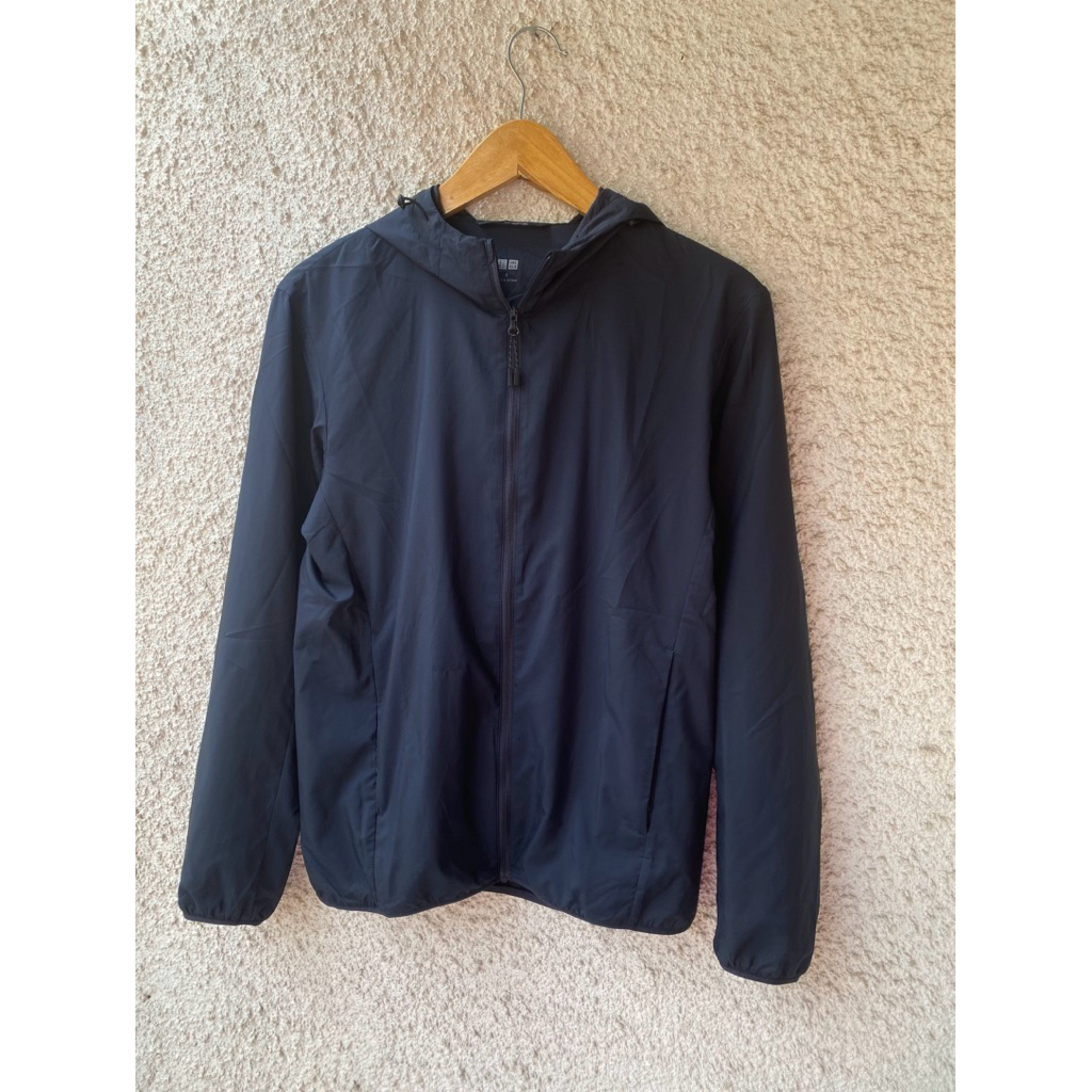 Jual JAKET UNIQLO PARKA PARASUT | Shopee Indonesia