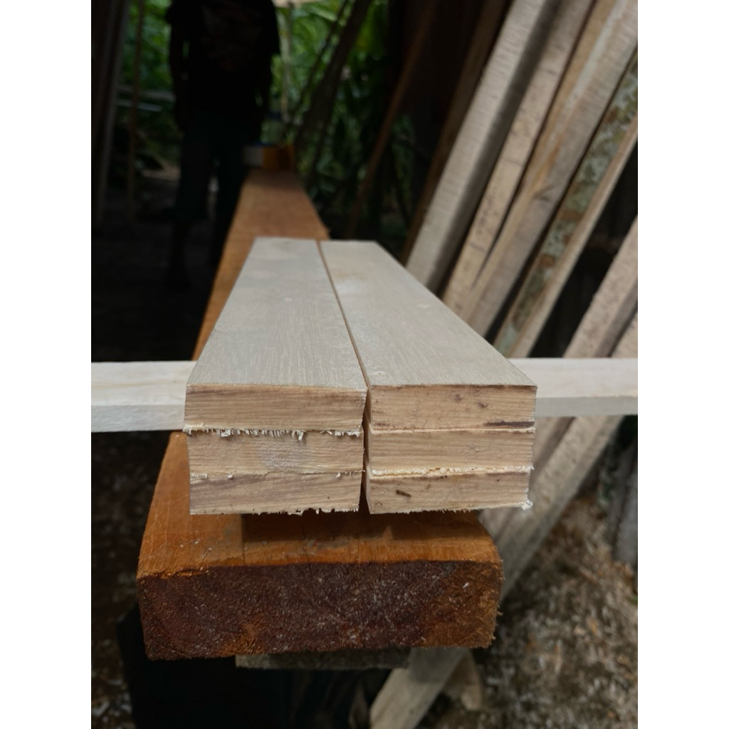 Jual KAYU RENG ECERAN 1x5 PANJANG 50-200cm SUDAH DISERUT HALUS | Shopee ...