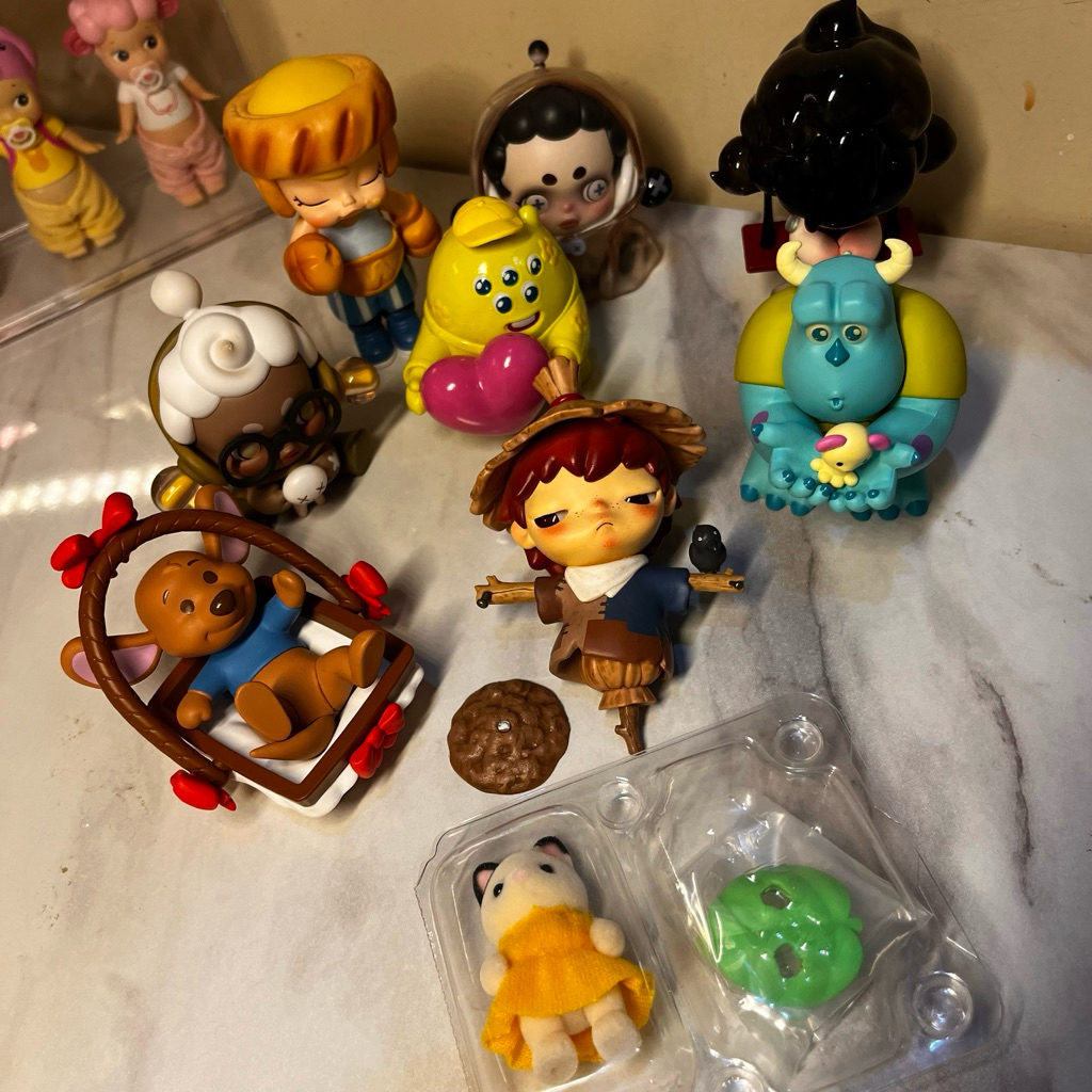 Jual POPMART FIGURINES SALES! (skullpanda, hirono, winnie the pooh ...