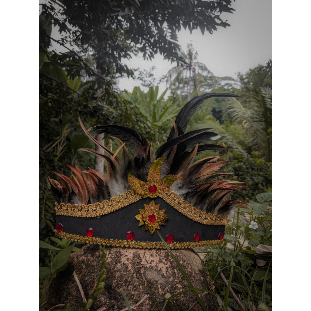 Jual MAHKOTA ADAT DAYAK PREMIUM UNTUK SEMUA ACARA/aksesoris topi Dayak ...