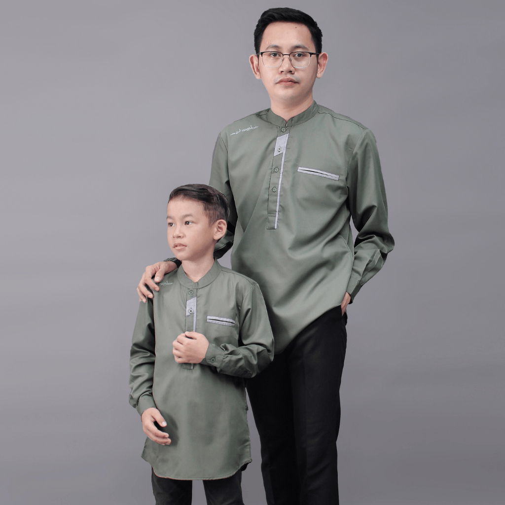 Jual Baju Koko Couple Ayah Anak El Rumi Terbaru Motif Abizaar Warna Sage | Shopee Indonesia