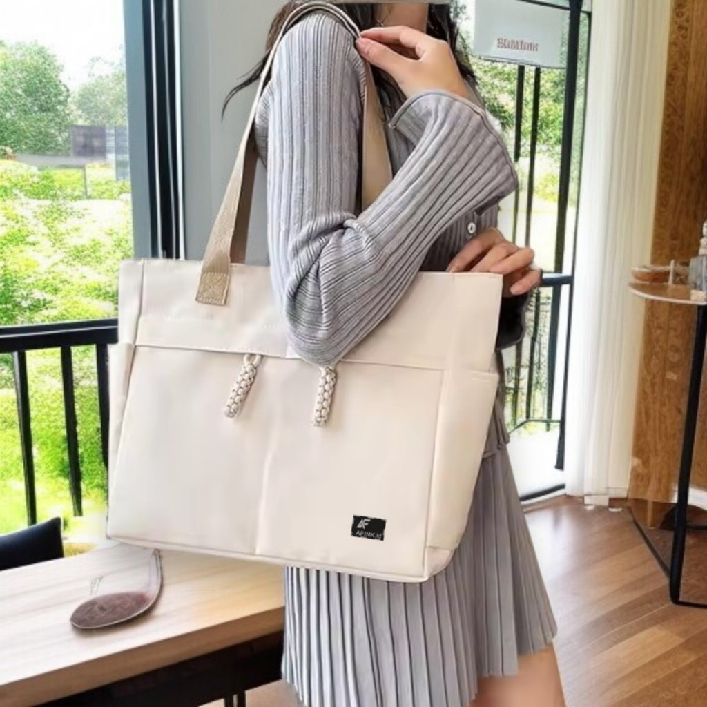 Jual RYN. Tottebag Wanita Terbaru, Tas Wanita, Tas Sekolah, Tas Santai, Bisa Bayar Ditempat ...