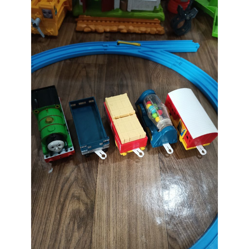 Jual Takara tomy kereta plarail percy & circus set (thomas series) | Shopee Indonesia