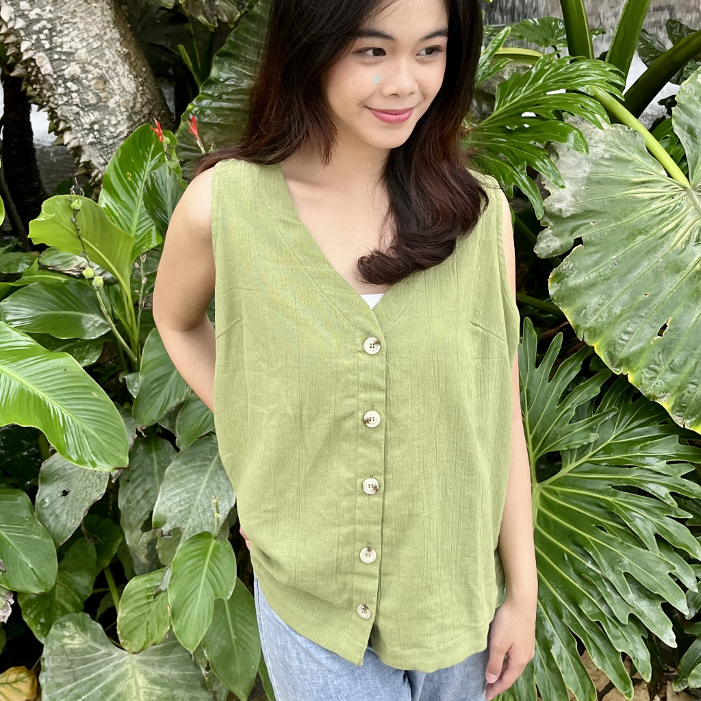 Jual CAPH / Rompi Wanita / Vest Kancing / Vest Wanita / Rompi V Neck / Rompi Kekinian / Vest ...