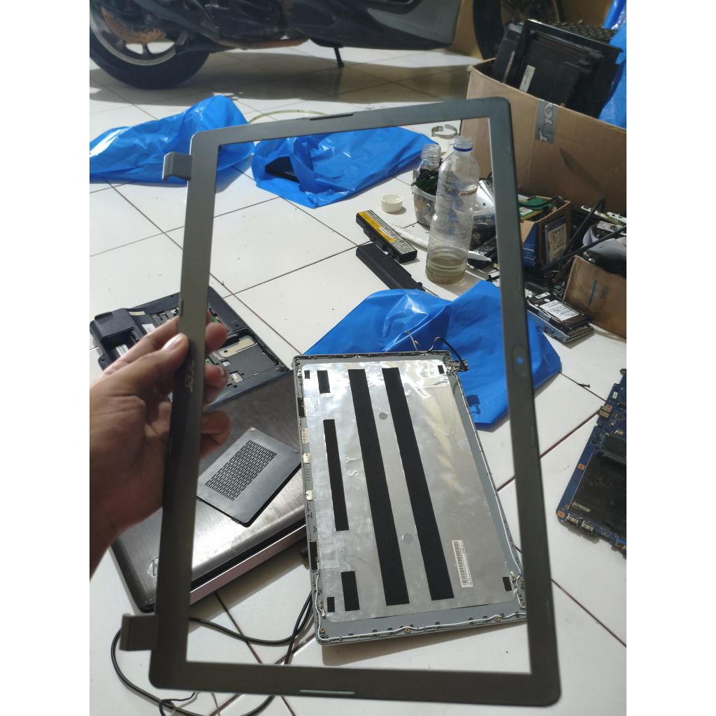 Jual frame lcd depan laptop acer v5 573g original | Shopee Indonesia