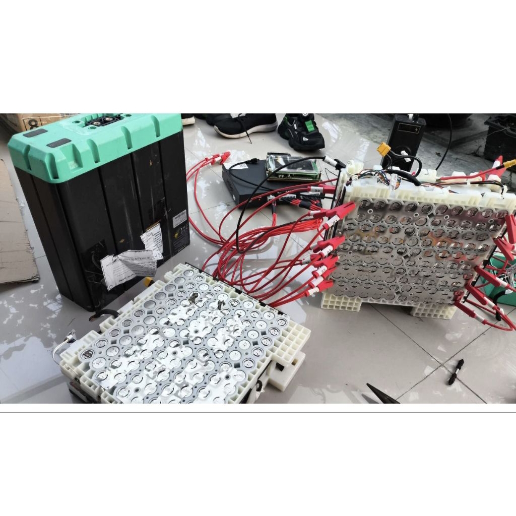 Jual BATERAI eks Motor Listrik 72v 24ah Lithium Ion ups | Shopee Indonesia
