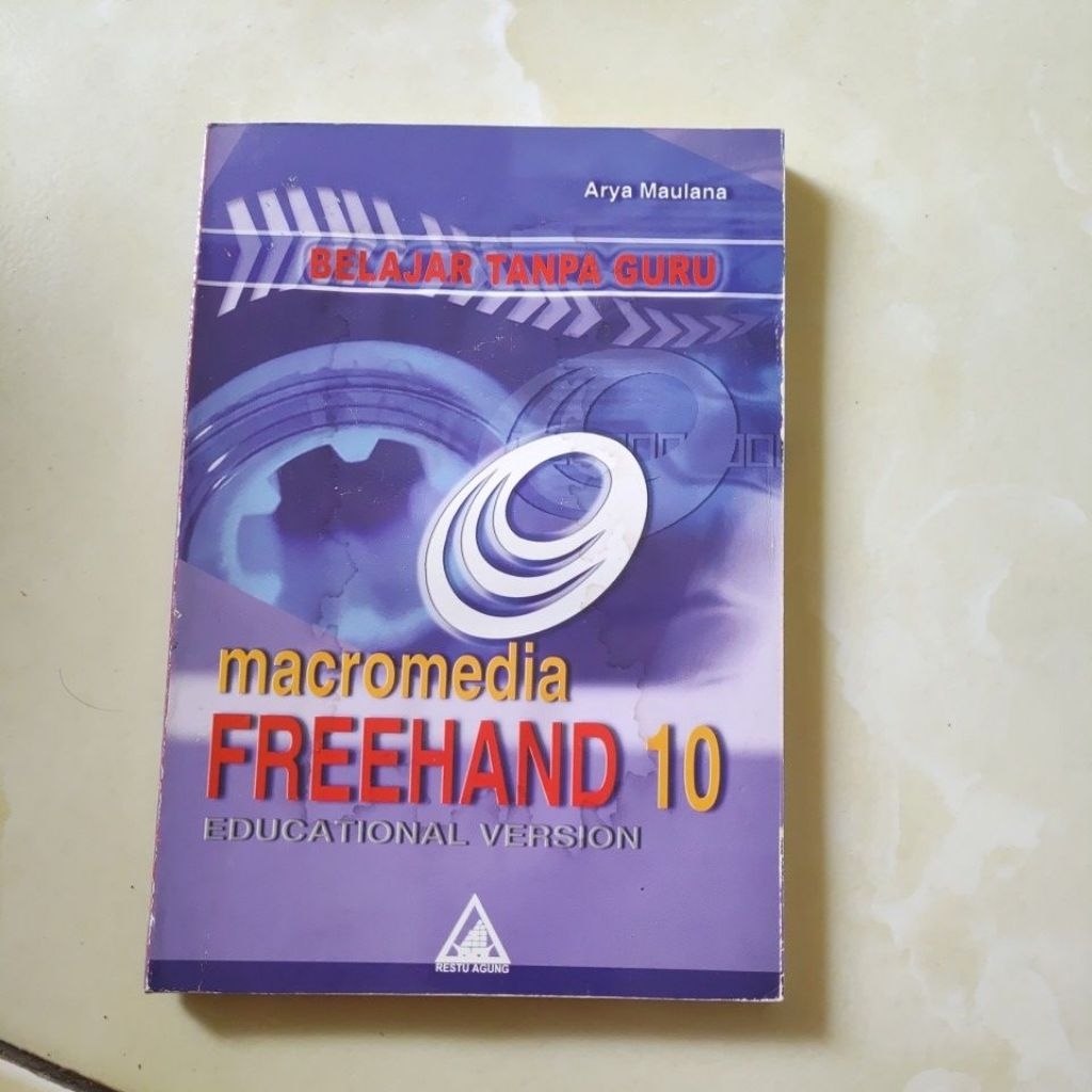 Jual Buku Macromedia FREEHAND 10 educational version - ARYA MAULANA ...