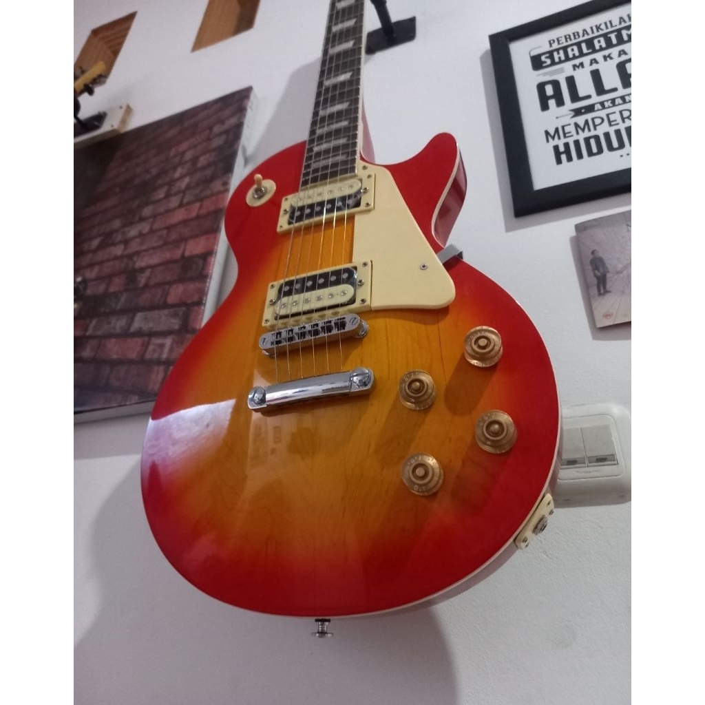 Jual Gitar Elektrik gibson les paul custom berkuwalitas bonus efek ...