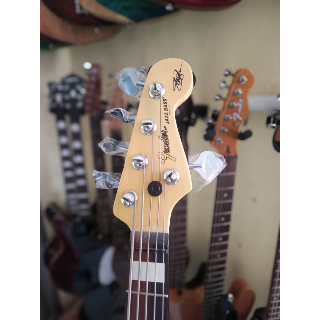 Jual bass custom fender marcus miller 5string preamp aktif | Shopee ...