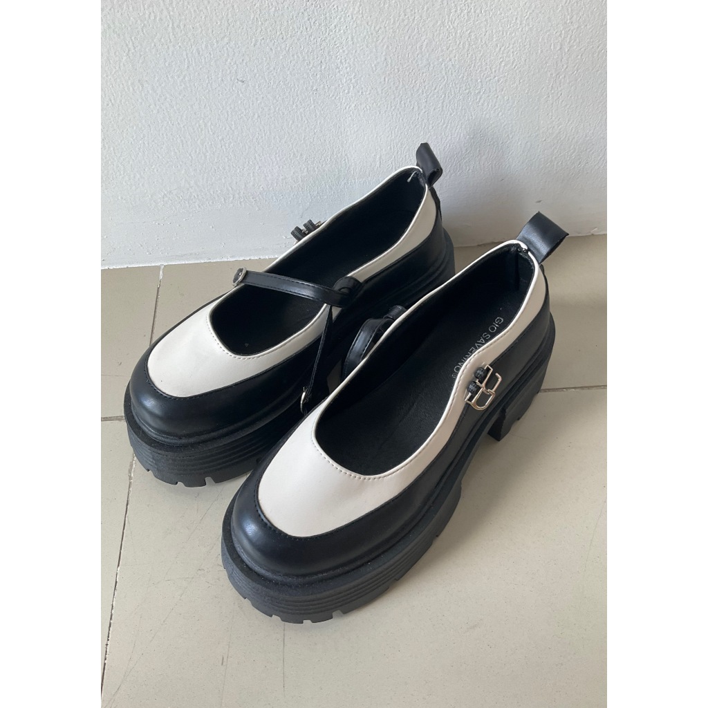 Jual Gio Saverino Sepatu Docmart Wanita Korea Hak Tebal Tiara uk 35 ...
