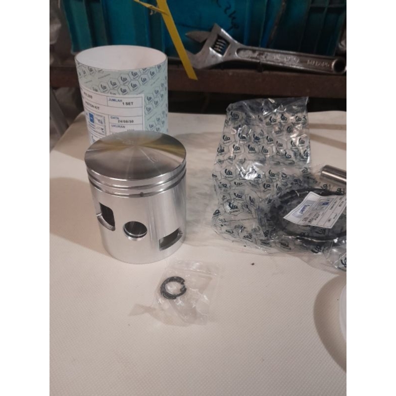 Jual Piston Vespa Spartan 200 Vespa Excel 200 Ukuran 12M Seher vespa ...