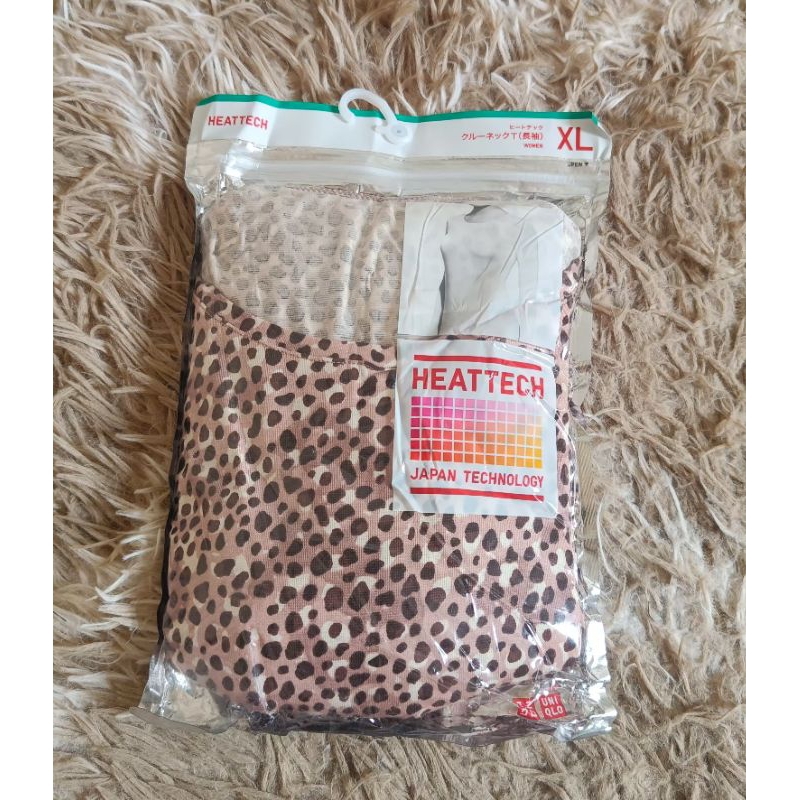 Jual Uniqlo Heattech | Shopee Indonesia