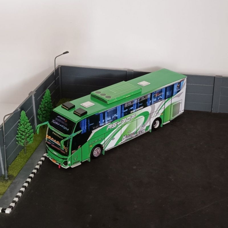 Jual Miniatur Papercraft Bus Asyrof Tuan Muda Jb 5 Skala 43 | Shopee ...