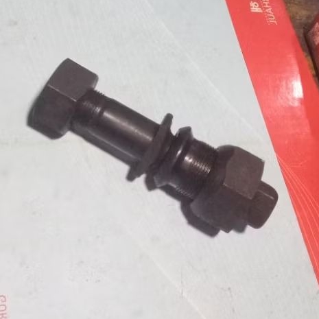 Jual hub bolt baut roda truk nissan CK belakang hitam | Shopee Indonesia