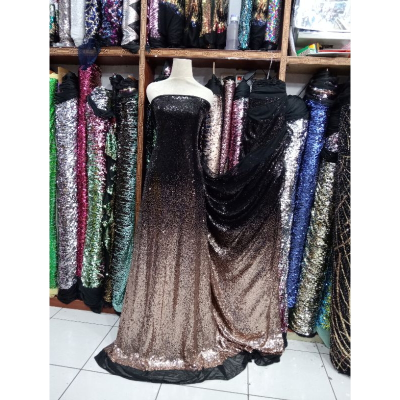 Jual KAIN BAHAN TILE SQUIN SERIBU PAYET GRADASI | Shopee Indonesia