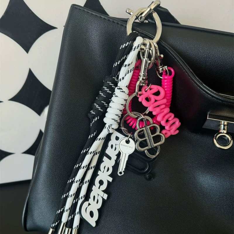 Jual READY STOCK | Monstell Gantungan kunci tas bag charm aesthetic ...