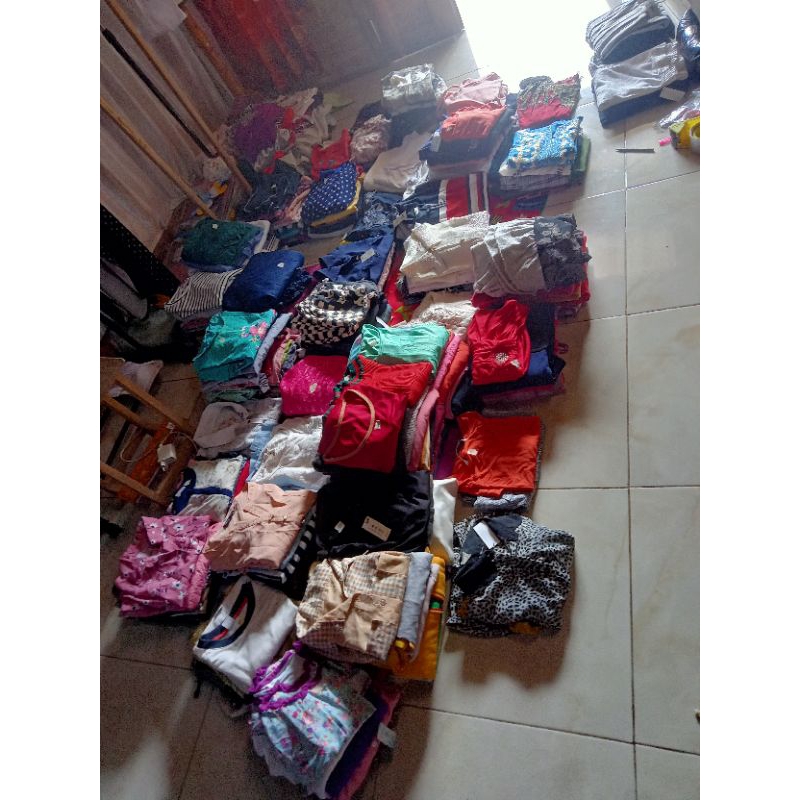 Jual GRATISAN 10K 2KG RANDOM NO COMPLAIN NO RETUR DEWASA , BAYAR PAKING SAJA | Shopee Indonesia