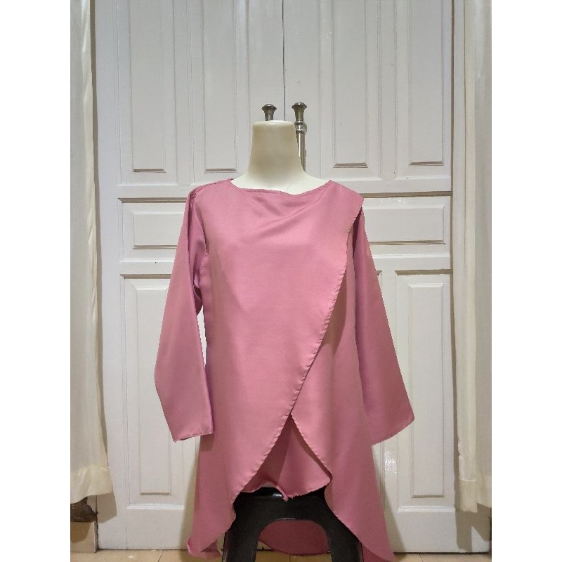 Jual [preloved] blouse asimetris | Shopee Indonesia