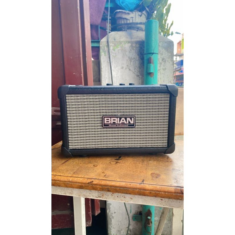 Jual Ampli gitar BRIAN (Baru) Original efek Distorsi & Clean | Shopee ...