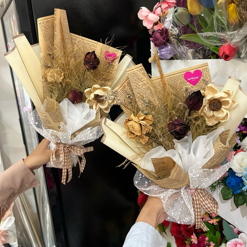 Jual (Khusus Jogja) Buket Bunga Kering/Buket Mawar Kering | Shopee ...