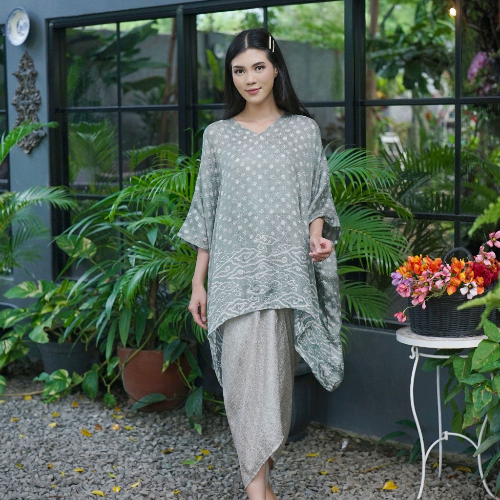 Jual BATIK TRUSMI Setelan Lebaran Blouse Lowo Dan Rok Lilit Wanita ...