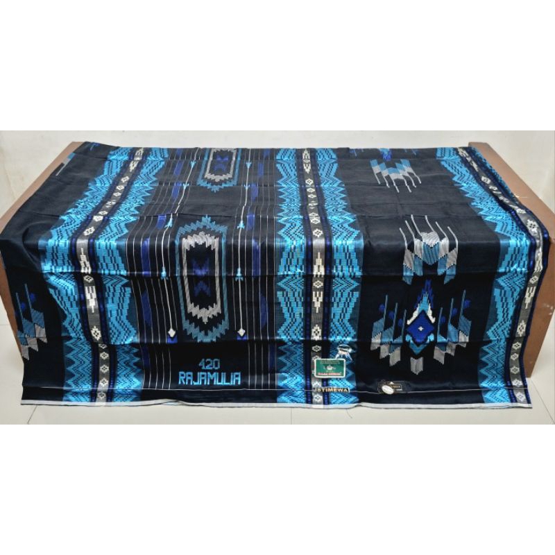 Jual sarung Raja mulia 420 full sutra | Shopee Indonesia