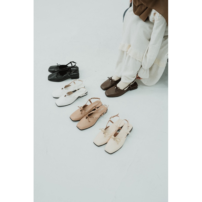 Jual Ryumi Shoes Made by ENHA X Hasna Tsabit & Alya Hafizhaah (Sepatu ...