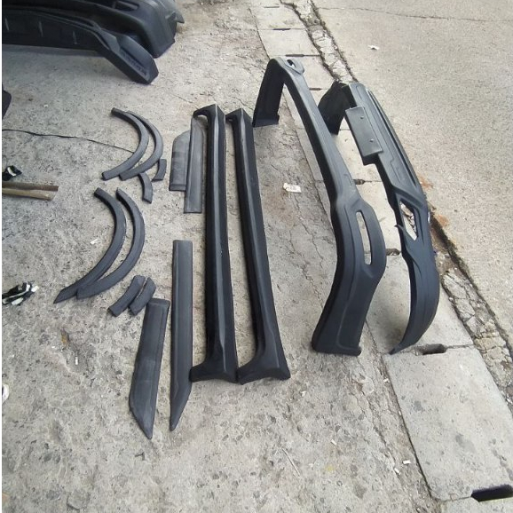 Jual bodykit upgrade Innova reborn to venturer 2021 2022 2023 2024 ...