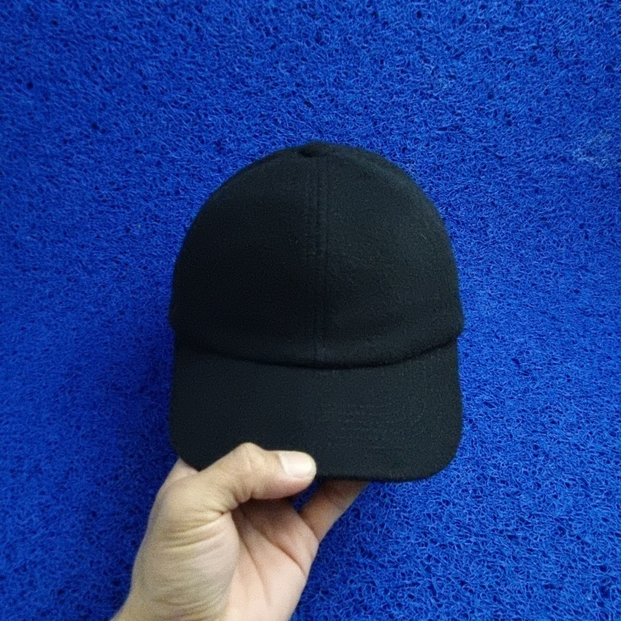 Jual topi uniqlo wool hitam tebal second original | Shopee Indonesia