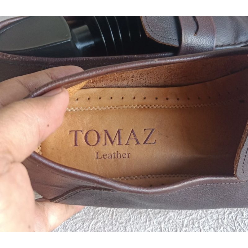 Jual sepatu second branded Tomaz size 43/44 | Shopee Indonesia