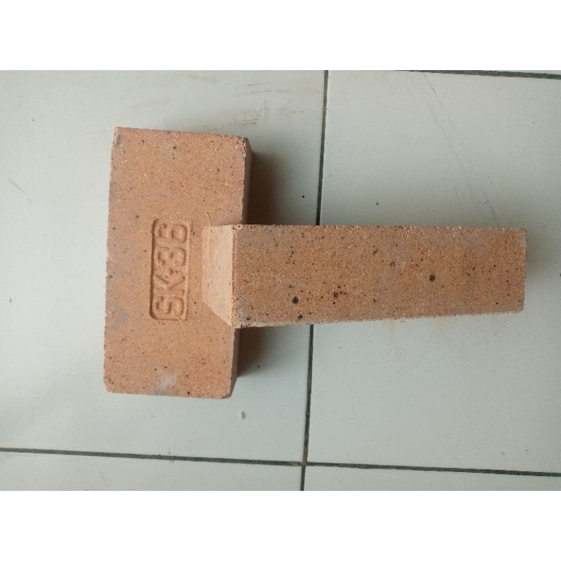 Jual 10 pcs Bata Tahan Api SK36 ukuran panjang 23 cm X lebar 11,5 cm X tebal 6,5 cm, titik lebur ...