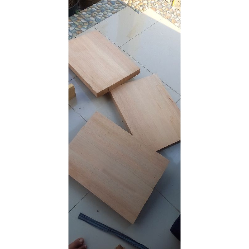 Jual Bahan BODY GITAR ELEKTRIK kayu SAMAMA Dan BAYUR Juga Ada | Shopee ...