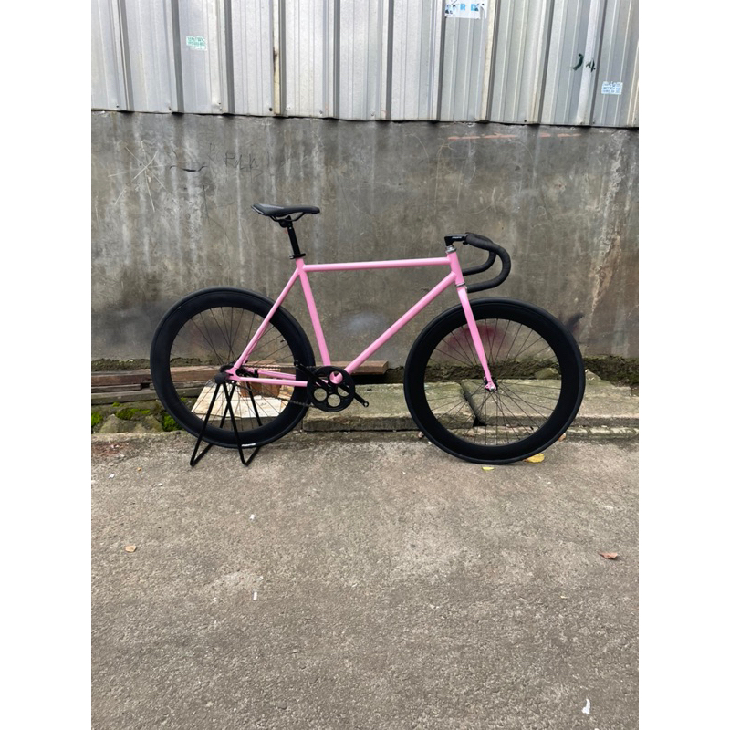 Jual Fullbike sepeda fixie 700c classic size 50 doltrap / Torpedo pink ...