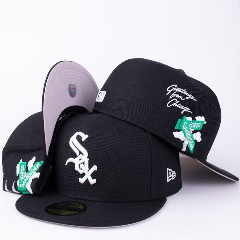 Jual Topi Build Up Fitted Chicago White Sox Greetings Side Black White ...