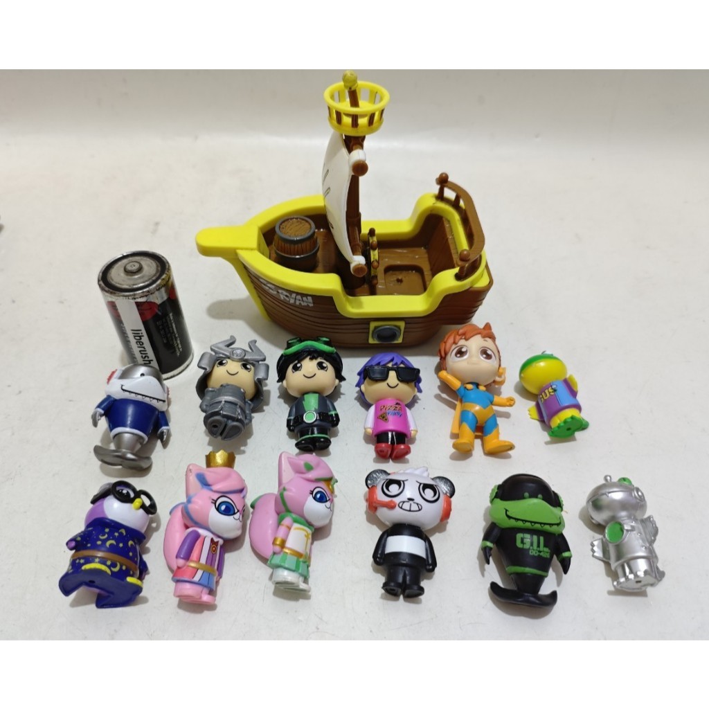 Jual Set ryan's ryan world pirate ship boat bonkers figure alpha lexa ...