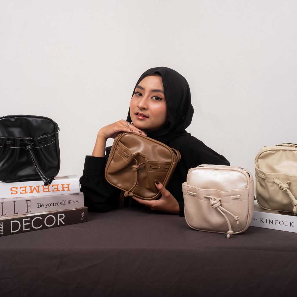 Jual Hirakiya - Kyso Sling Bag Tas HP Selempang Wanita Luppie Korean ...