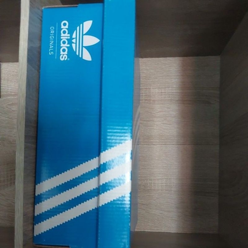 Jual Kotak Box sepatu Adidas | Shopee Indonesia