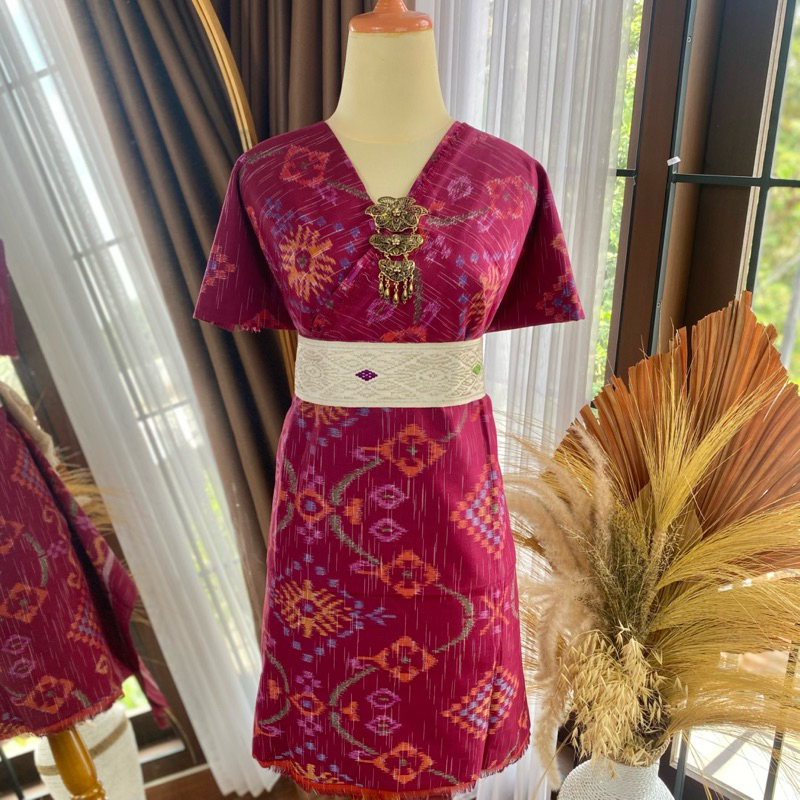 Jual KAIN TENUN ENDEK KHAS BALI MOTIF DOUBLE IKAT GRINGSING MERAH PATRA ...