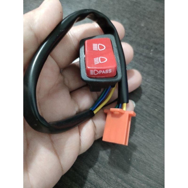 Jual TOMBOL DIM PASS ATAU BEAM PASS AEROX 155 MERAH 4 PIN 4 KABEL ...