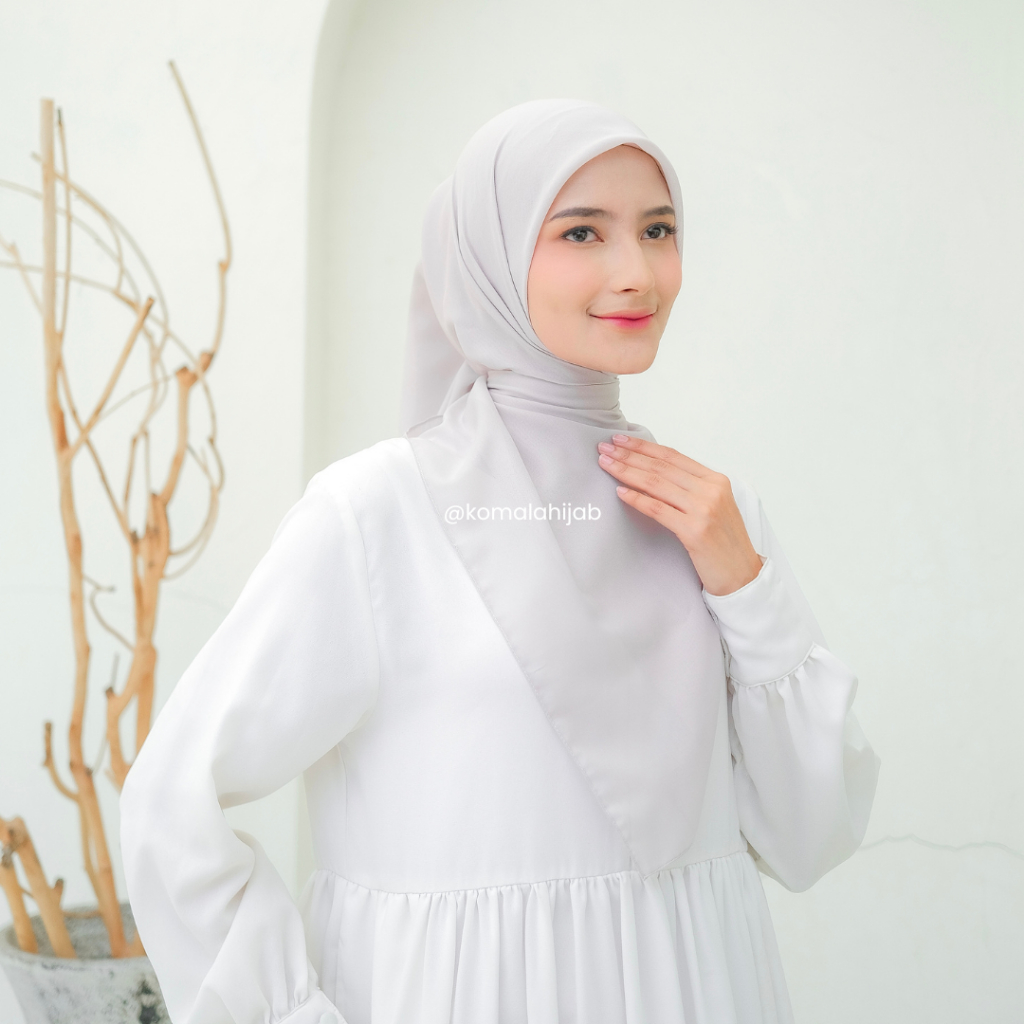 Jual Komala - Baby Paris (Hijab segiempat Baby Paris Premium) | Shopee ...