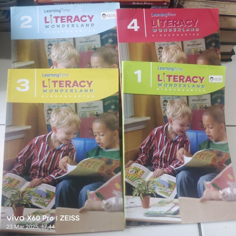 Jual BUKU LEARNING TIME LITERACY WONDERLAND KINDERGARTEN ORIGINAL ...